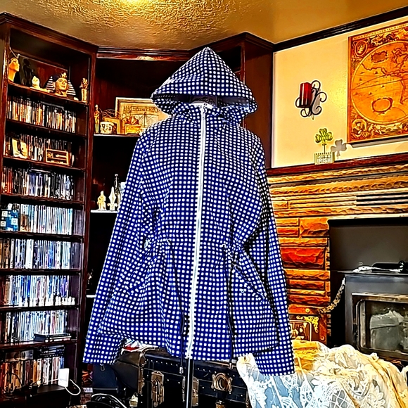 Avon | Jackets & Coats | Like New Avon Blue White Checkered Wind ...